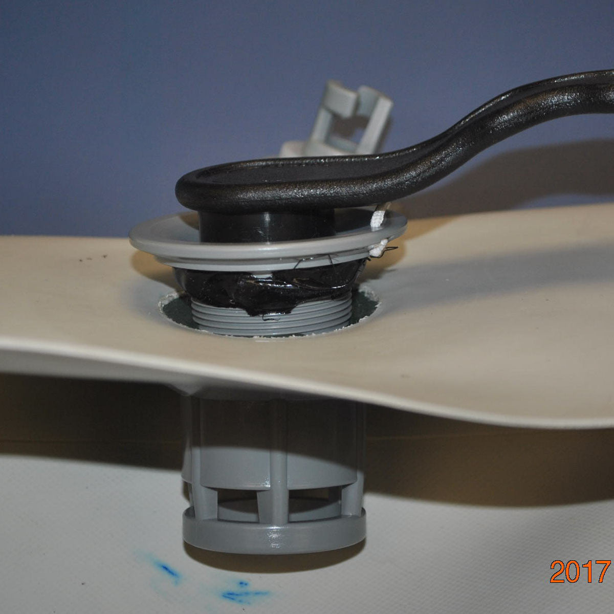 Seamax Traditional H.R. Air Valve or Leafield C7 Air Valve with Sealan - Seamax Marine